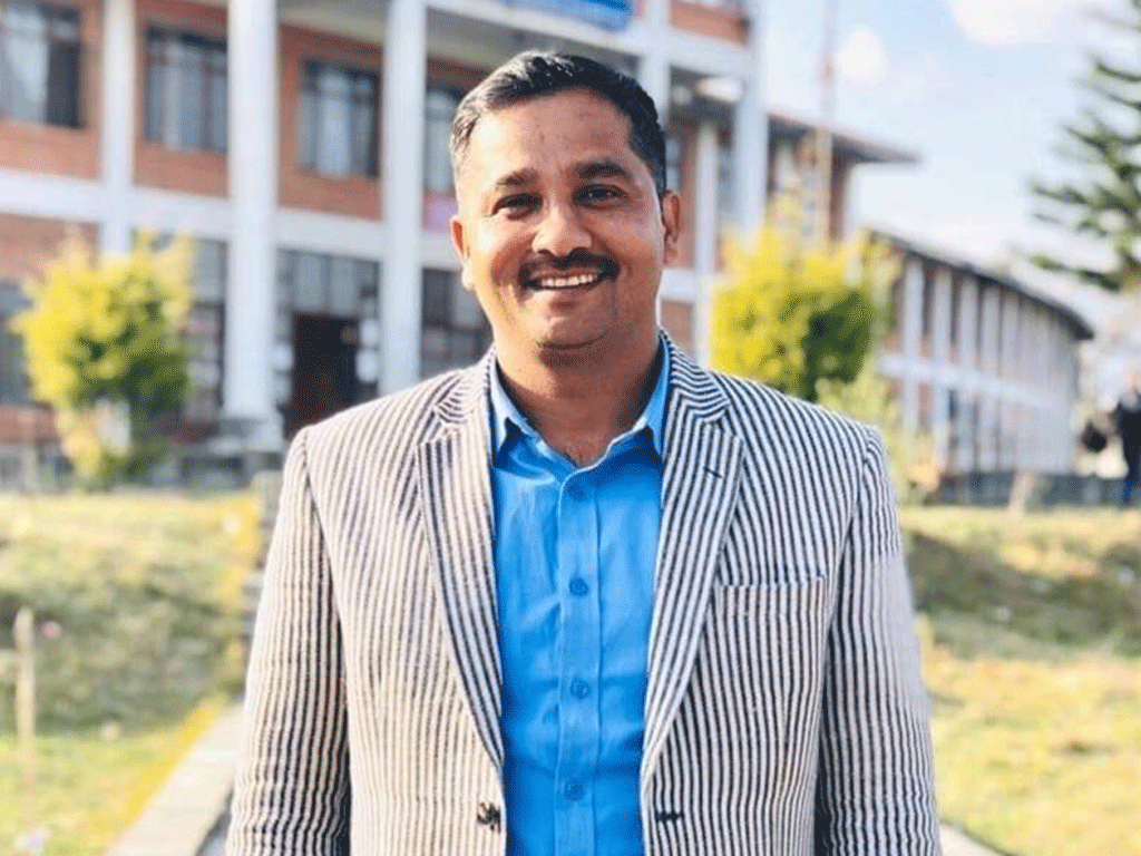 एमाले नेता ऐन महर पक्राउ – NepalWatch